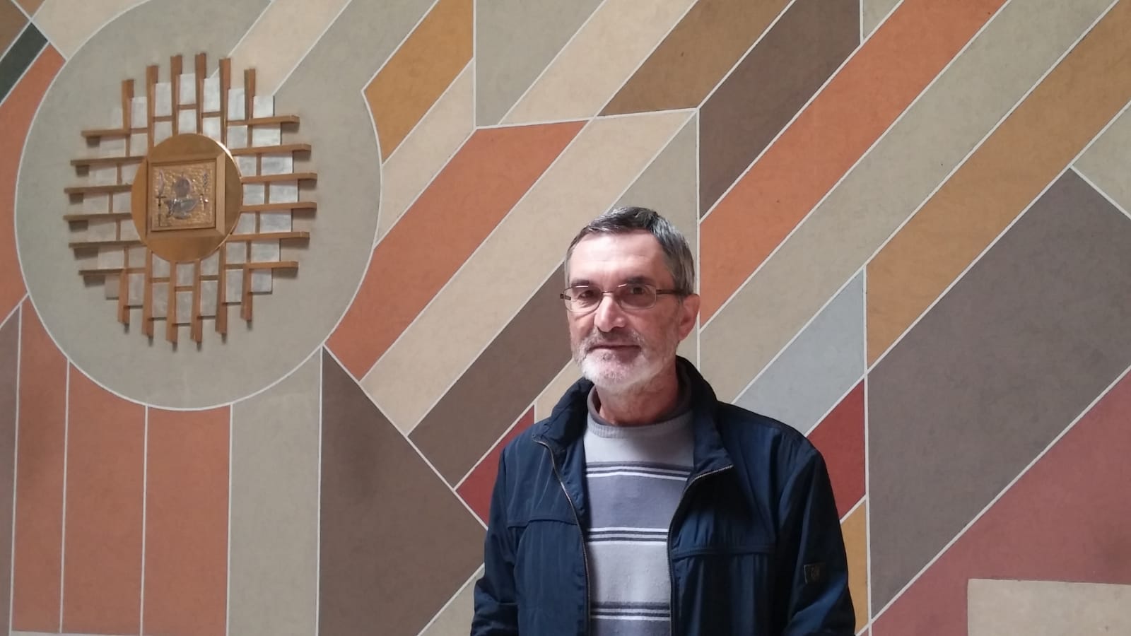 Ancora teppisti in chiesa, il monito di don Giulio dal pulpito ...